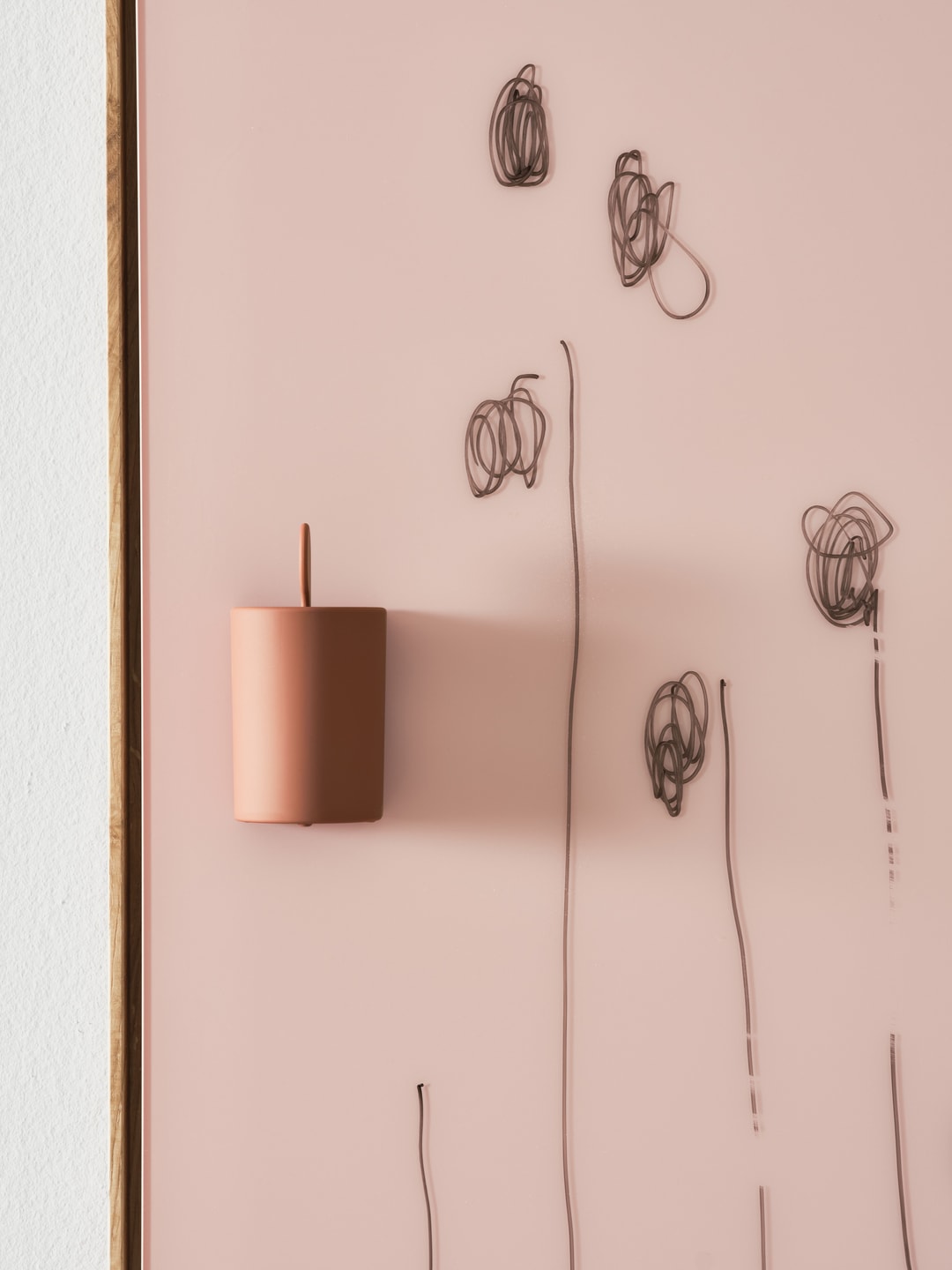 Cup. Magnetic pen cup. | LINTEX