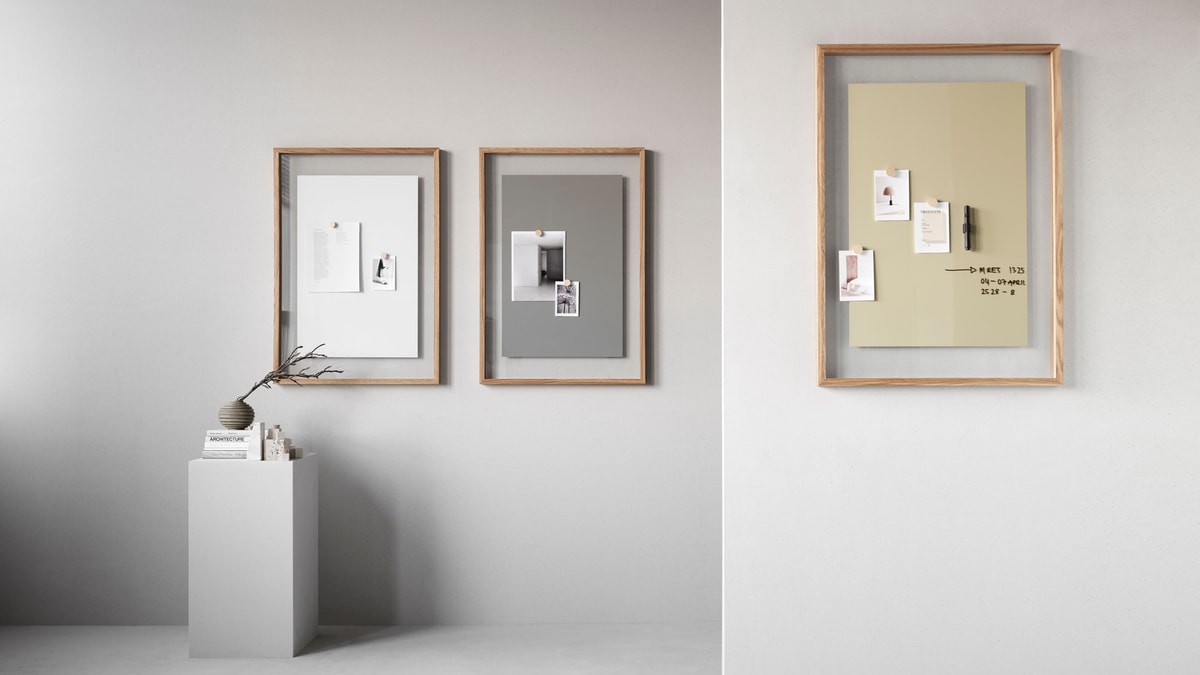 A01. Floating magnetic glass whiteboard with oak frame. | LINTEX