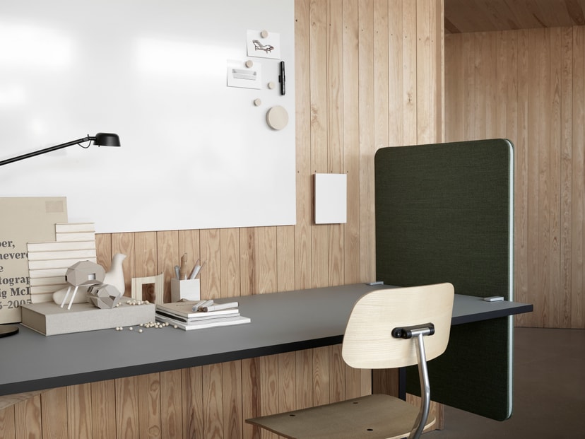 Air. Frameless magnetic ceramic whiteboard. | LINTEX