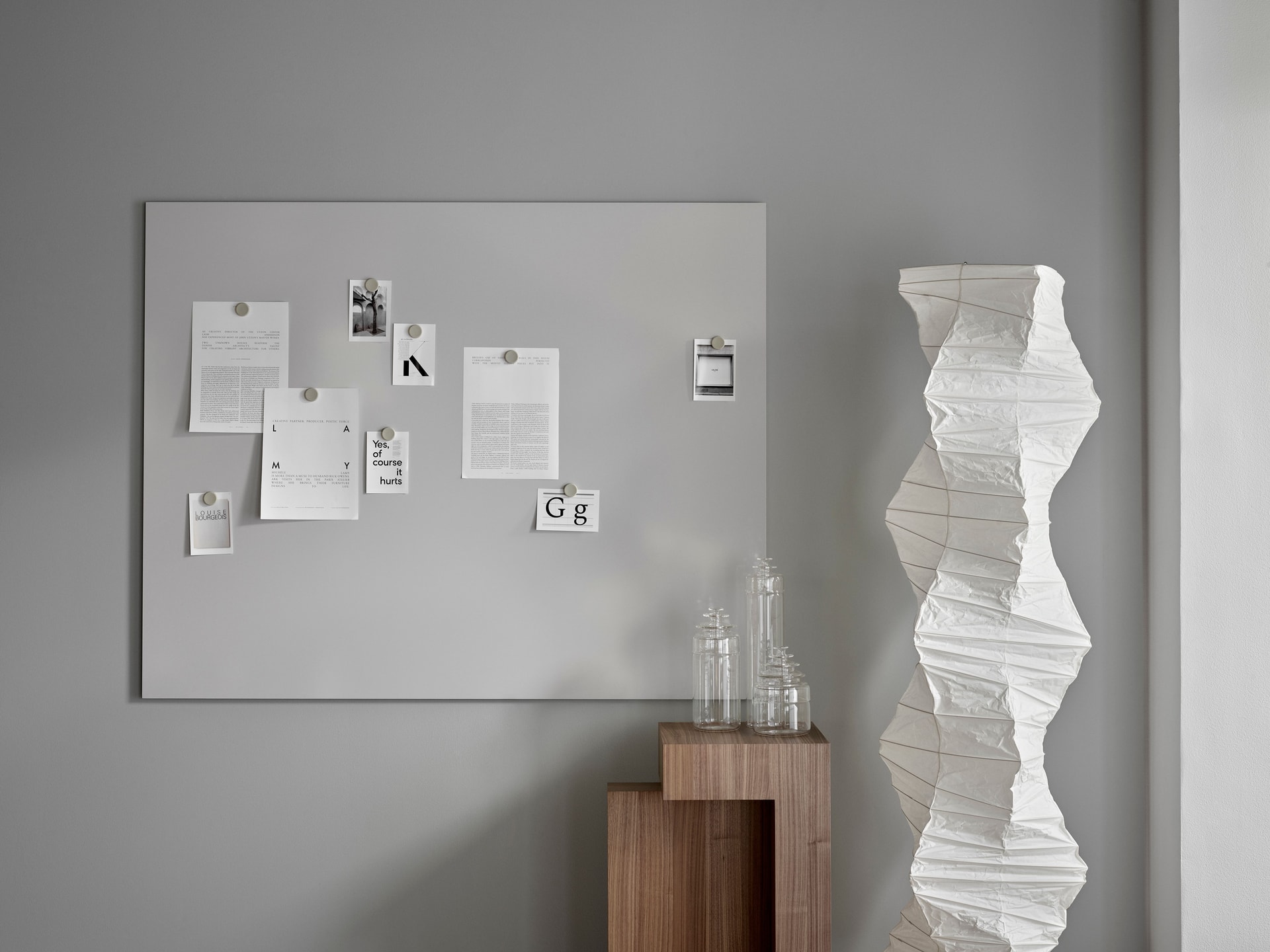 Air. Frameless magnetic ceramic whiteboard. | LINTEX