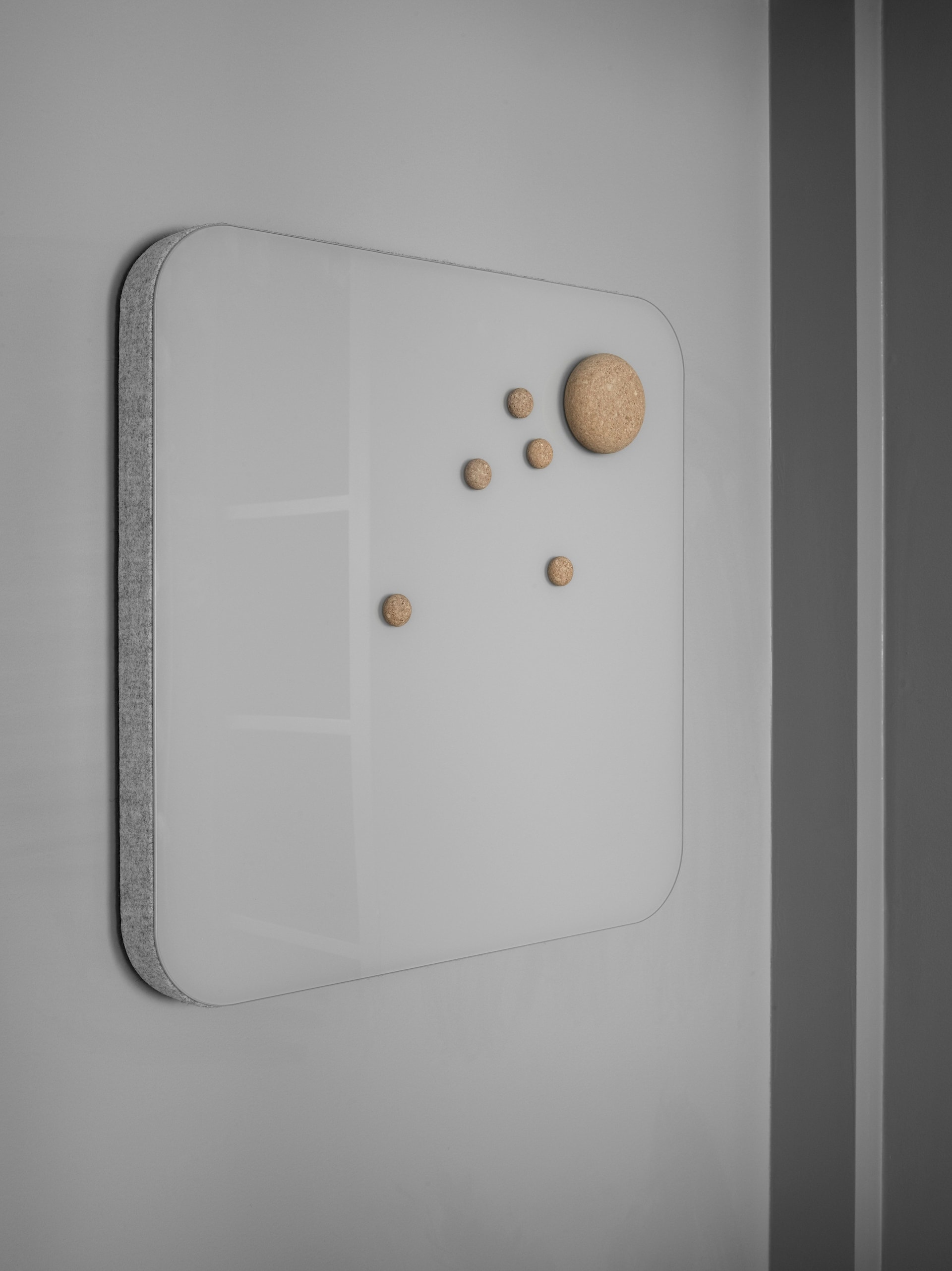 Bloc. Modular writable and pinnable board series. | LINTEX