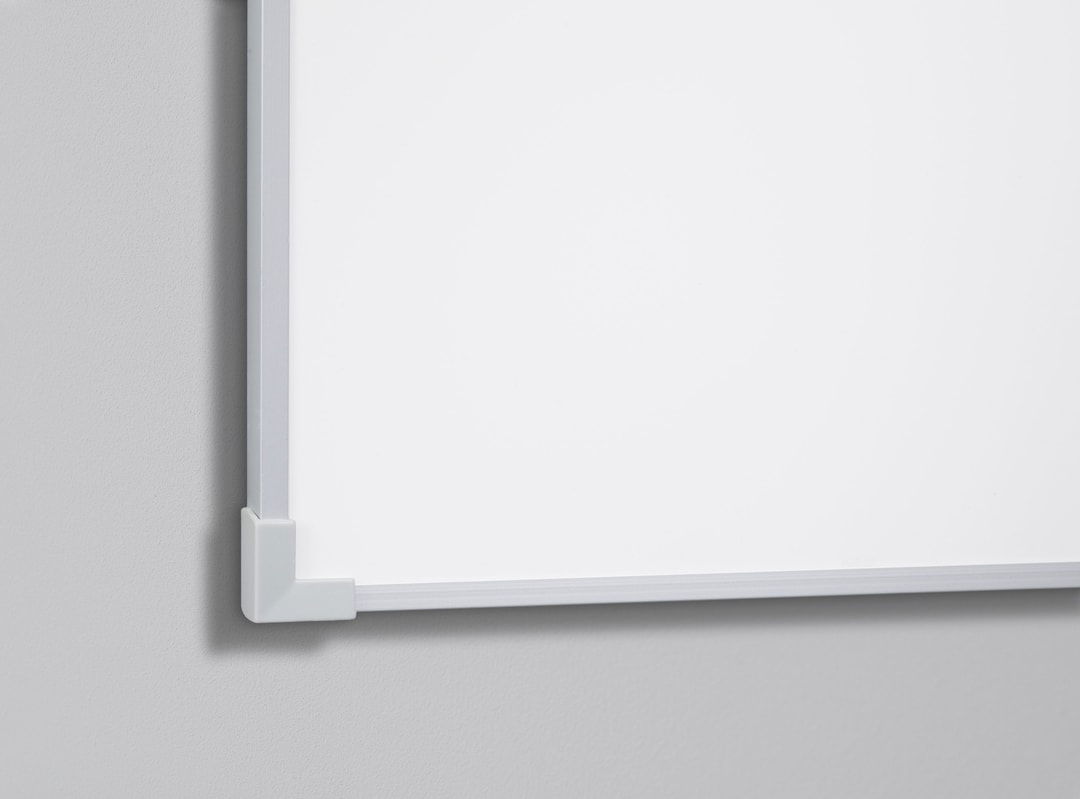 Boarder. Ceramic whiteboard with aluminium frame and plastic corners ...