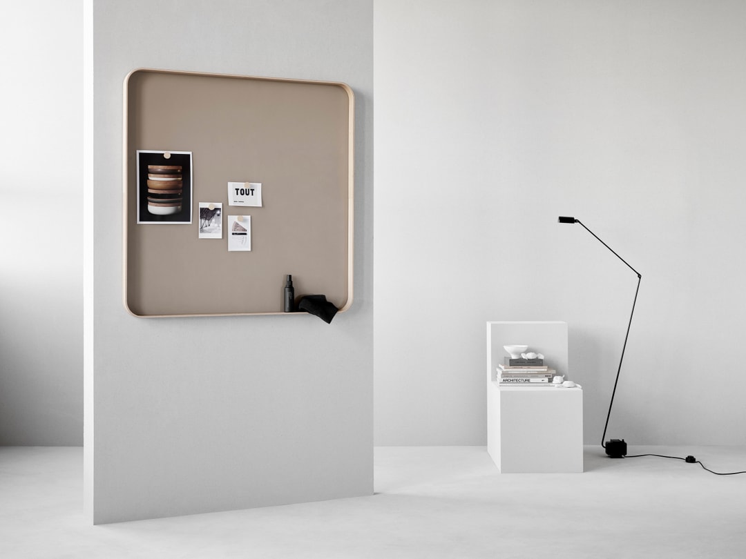 Frame Wall. Glassboard in 24 colours with a bentwood frame. | LINTEX