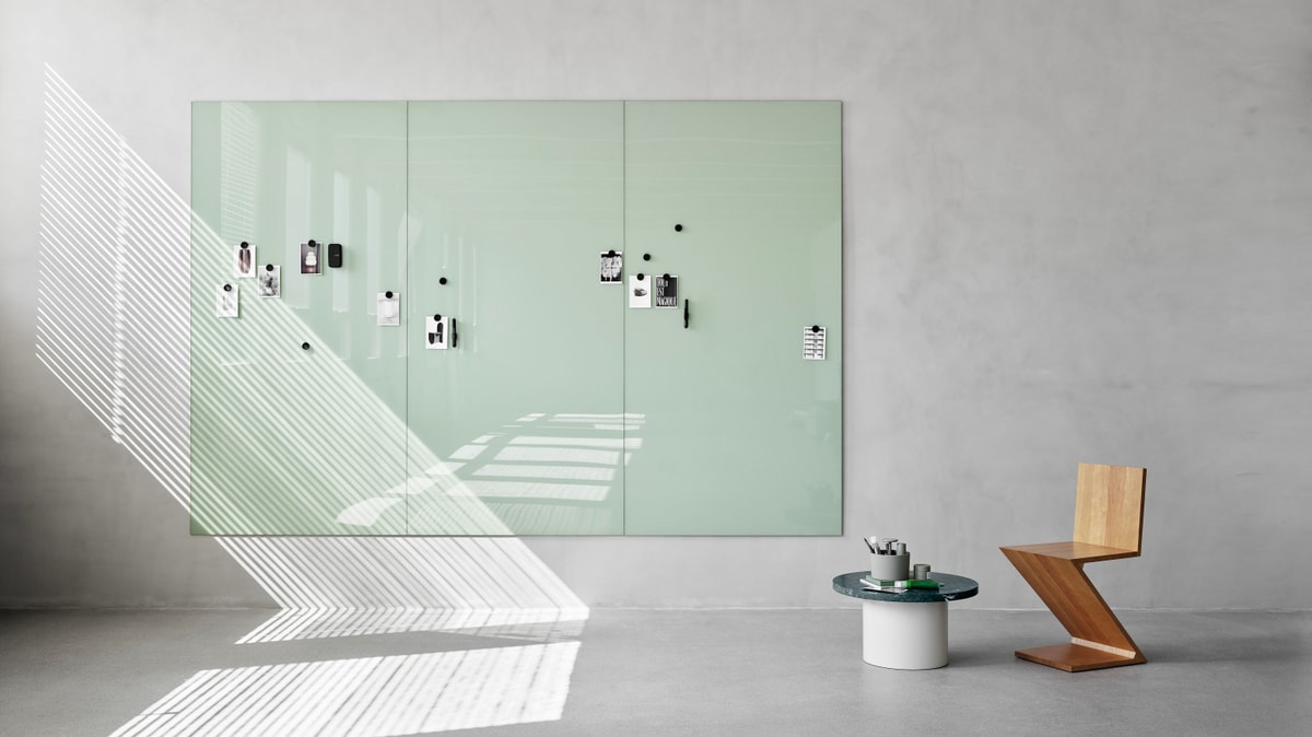Mood Spaces. Connected magnetic glass whiteboards in 24 colours. | LINTEX