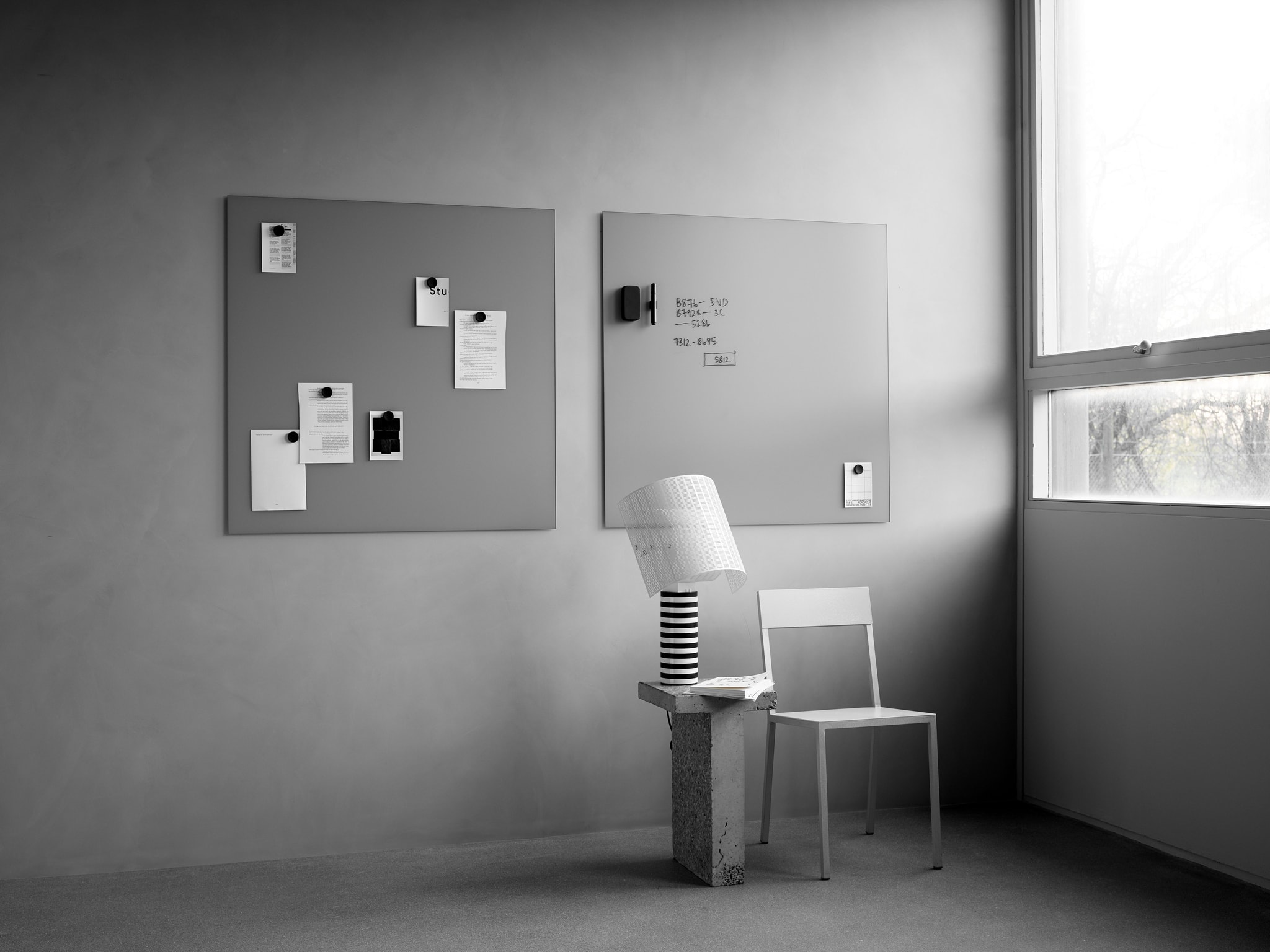 Silk Wall. Matte magnetic glass whiteboard in 24 colours | LINTEX